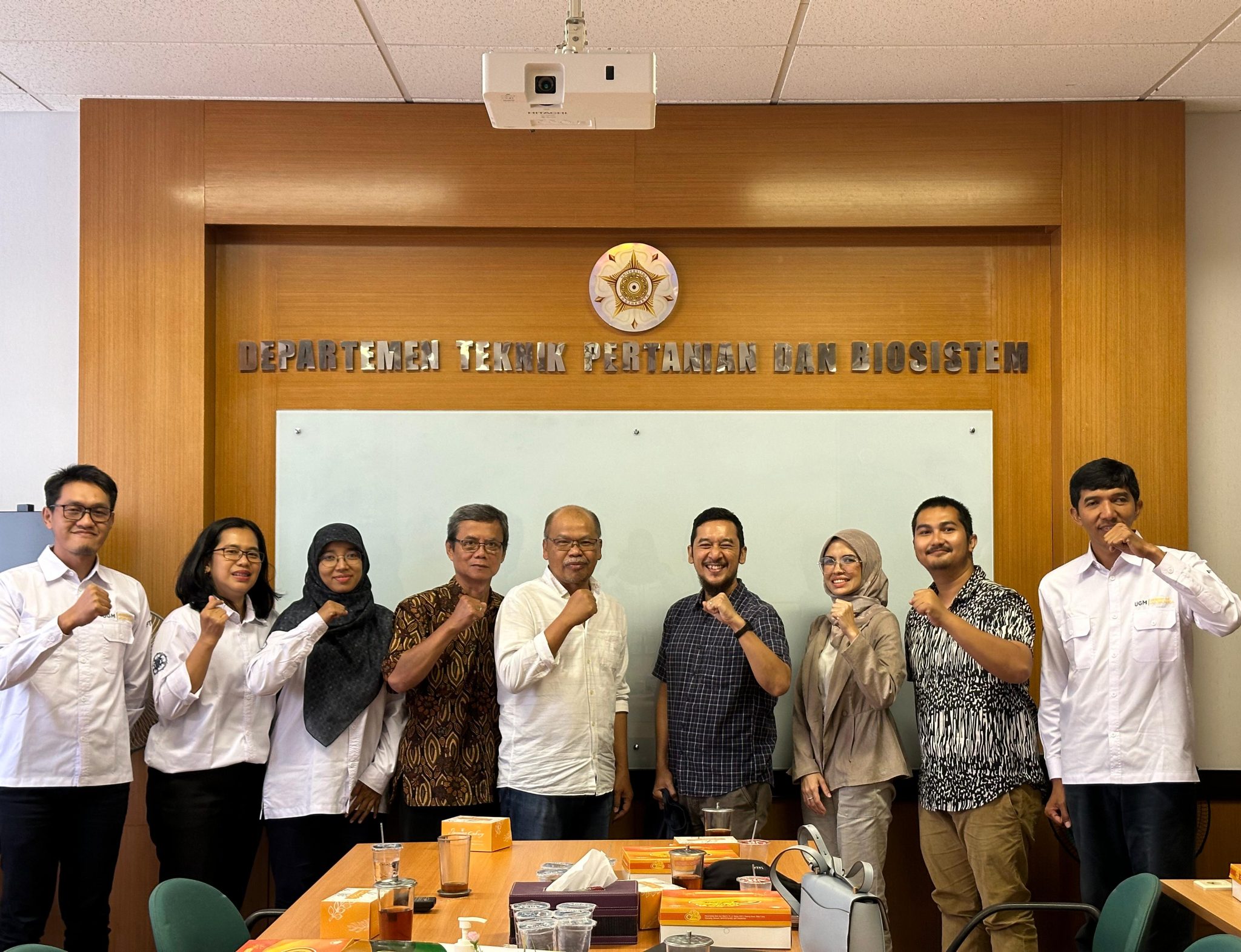 Inisiasi kerjasama DTPB UGM dengan PT Petrokimia Gresik dalam Bidang Smart Precicion Farming ...