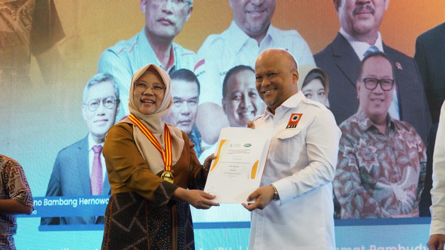 Dr. Sri Rahayoe Raih Sertifikasi APEC Engineer, Bukti Komitmen DTPB FTP UGM dalam Peningkatan ...