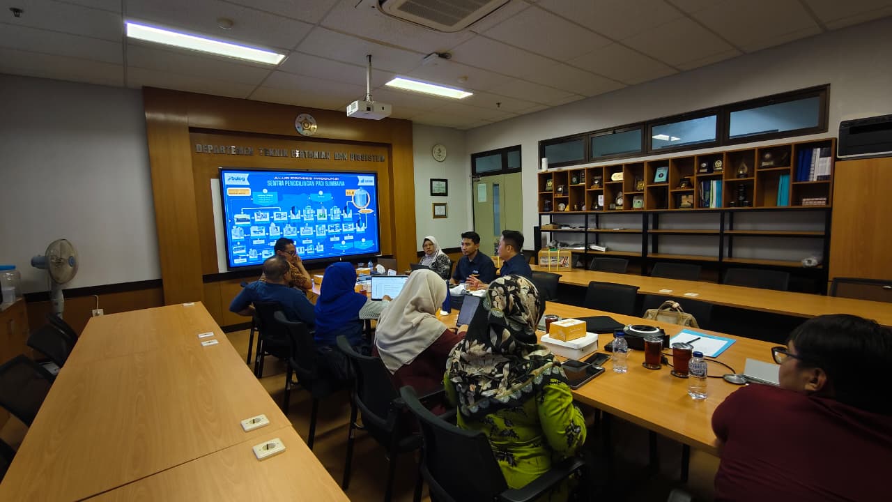 DTPB FTP UGM and BULOG Collaborate on Corn and Grain Silo Storage ...