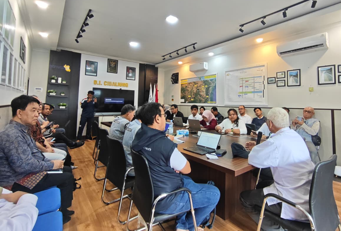 Tim PKMIP FTP UGM Survei Rencana Implementasi SIPASI di DI Cibaliung ...